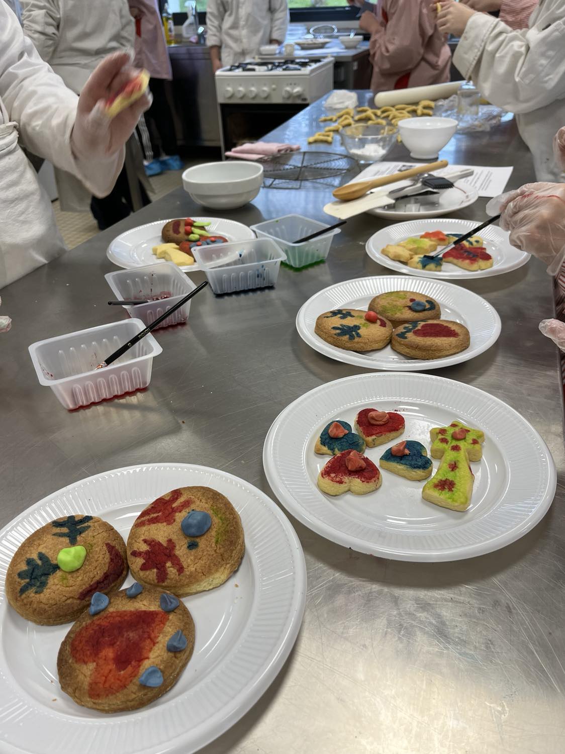 Atelier de gâteaux de Noël avec les 5BIL - Collège Jean de la Fontaine